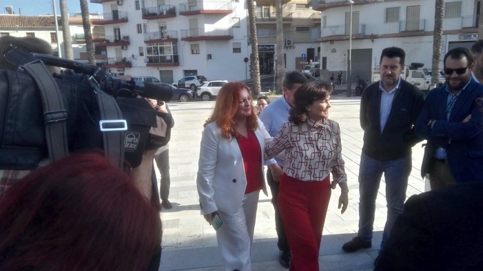 La Vicepresidenta del Gobierno arropa a María Eugenia Rufino en la ...