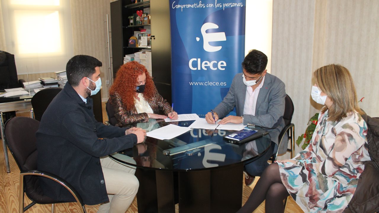 El Ayuntamiento y la compañía Clece firman un acuerdo para la formación ...