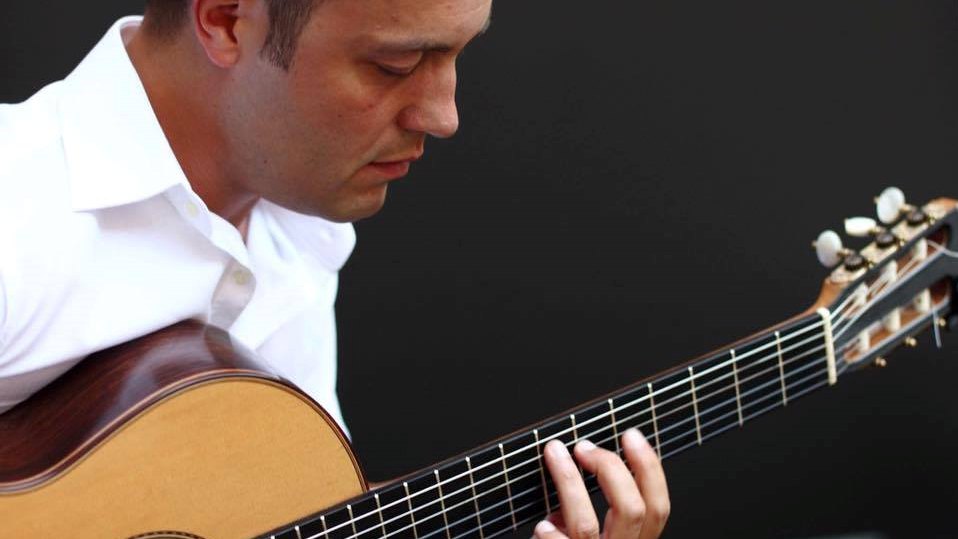 El tenor Enrique Viana y el guitarrista David Martínez actúan este fin ...